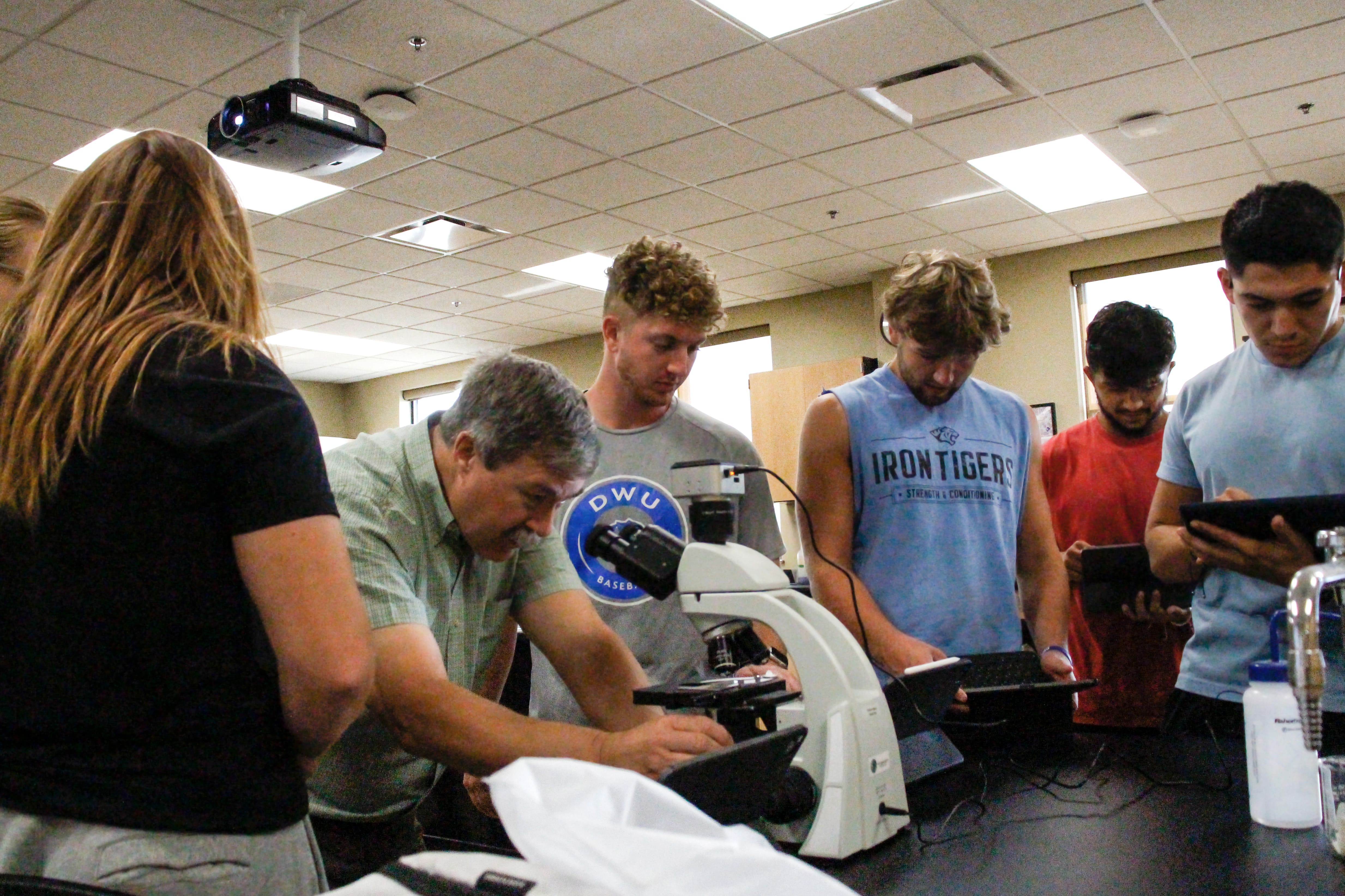 Biology Lab Installs Upgraded Technology